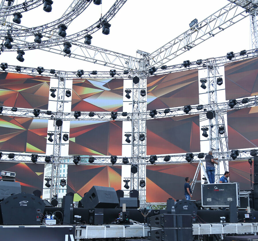 Large-Scale Digital Signage & Video Wall Installation | WPS