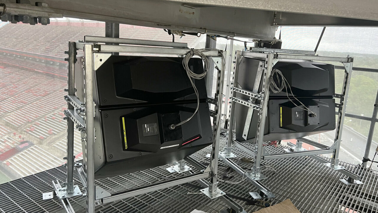 AV #TechTuesday: Fulcrum Acoustic AHS-Series Steerable Array ...